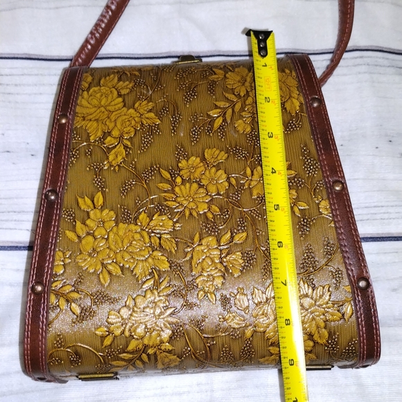 Source Unknown | Bags | Vintage Tooled Leather Bag Tote Bag Cottage ...